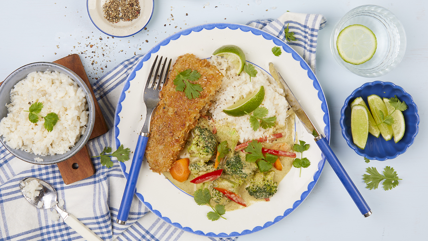 Panert torsk med kokosris og green currysaus | Obs.no