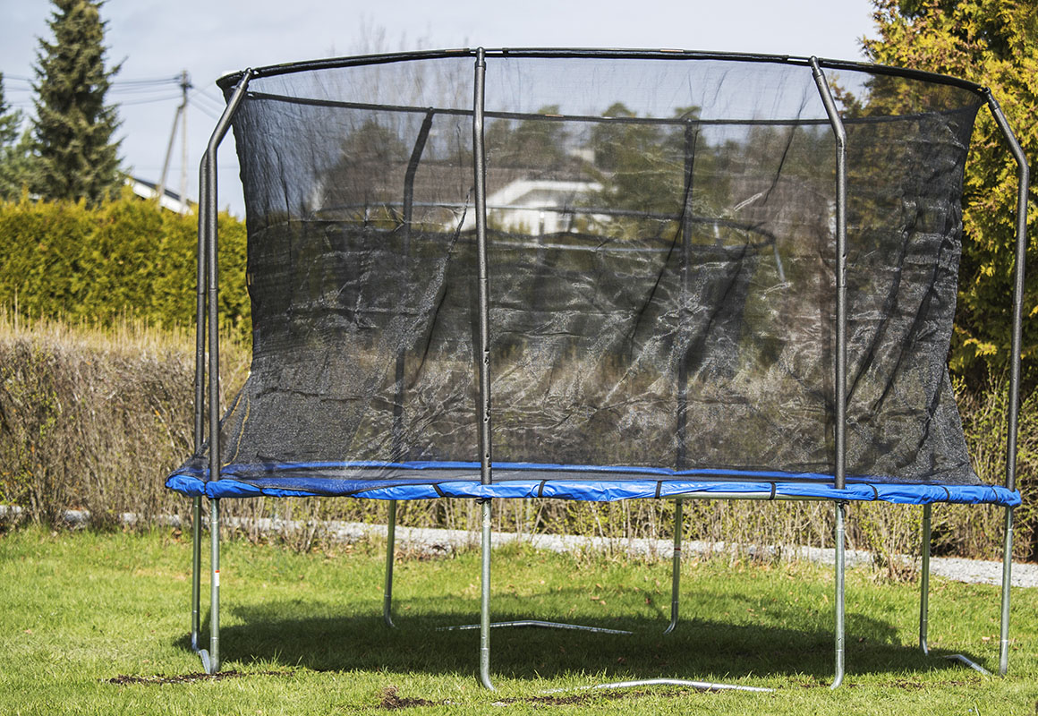 Slik velger du riktig trampoline | Obs.no